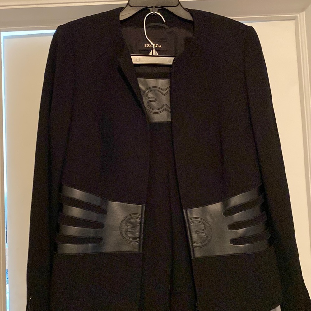 Escada Suit New Wool Logo Front And Lining Rare Sexyt… - Gem